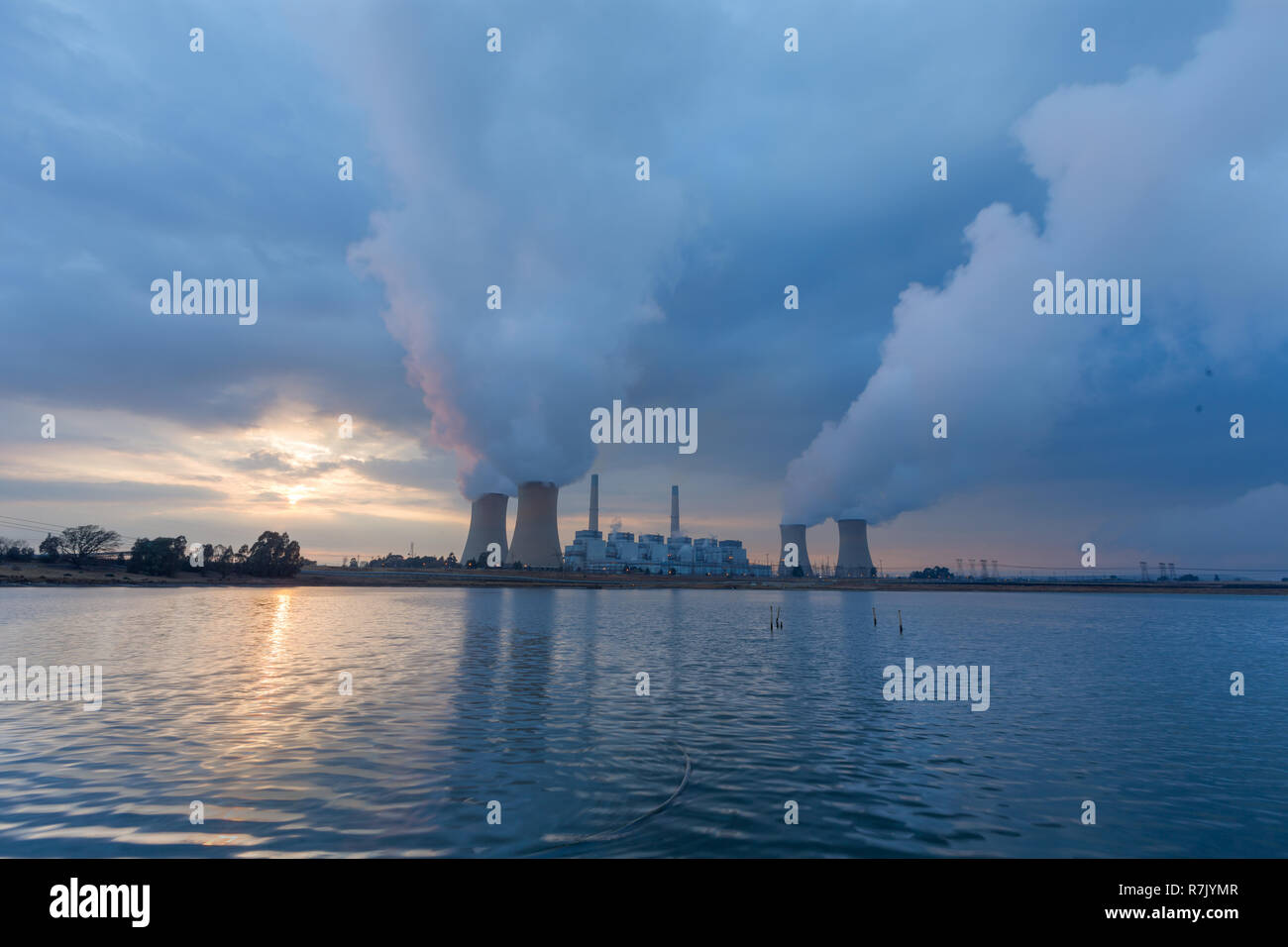 Dampf und wolken -Fotos und -Bildmaterial in hoher Auflösung – Alamy