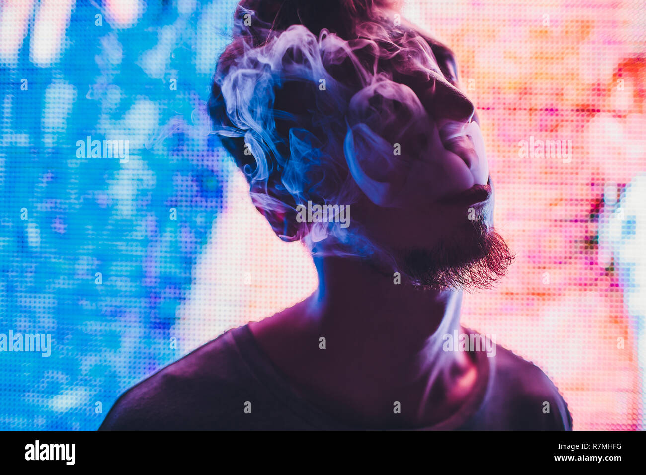 Woman smoking cigarette in car -Fotos und -Bildmaterial in hoher ...