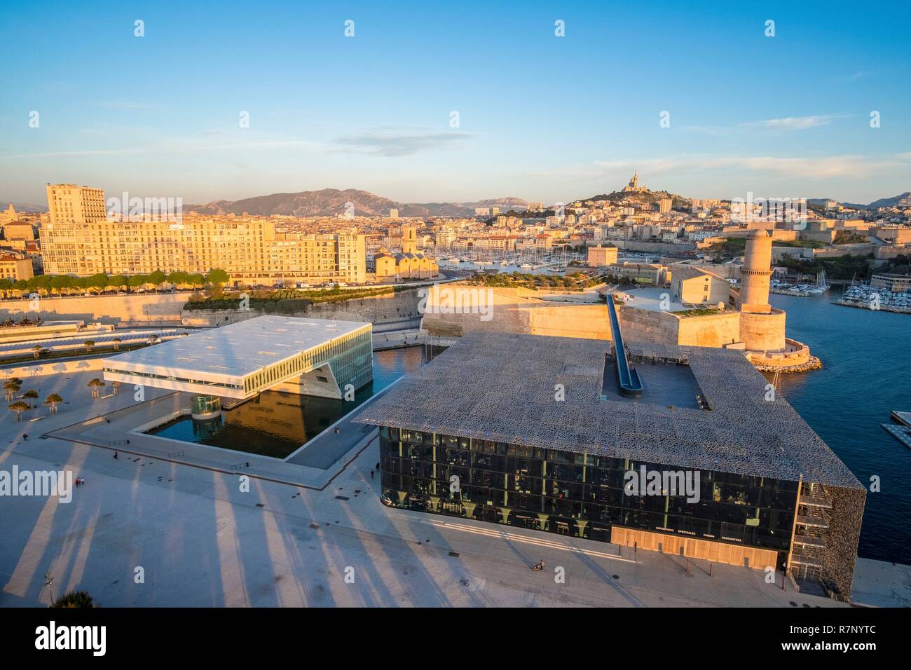 Frankreich, Bouches-du-Rhone, Marseille, Gesamtansicht mit der mucem ...