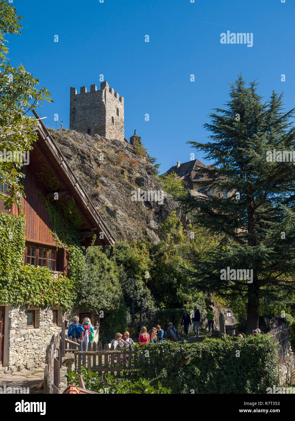 Juval castle -Fotos und -Bildmaterial in hoher Auflösung – Alamy