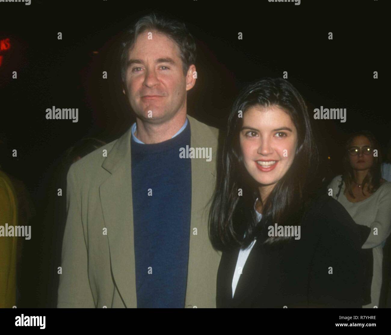 BURBANK, CA - 1. APRIL: Schauspieler Kevin Kline und Schauspielerin ...