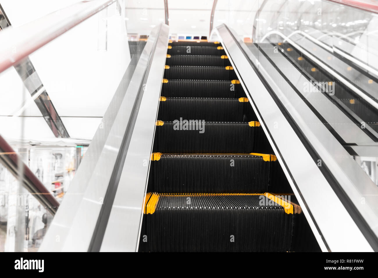 Elektrische rolltreppe -Fotos und -Bildmaterial in hoher Auflösung – Alamy