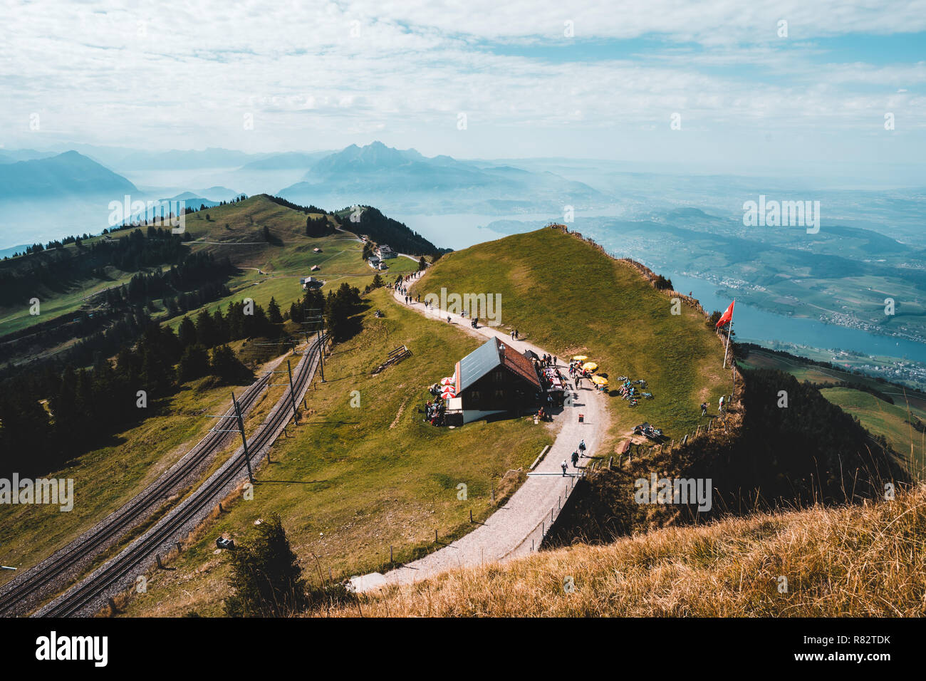 Zug der art rigi bahn -Fotos und -Bildmaterial in hoher Auflösung – Alamy