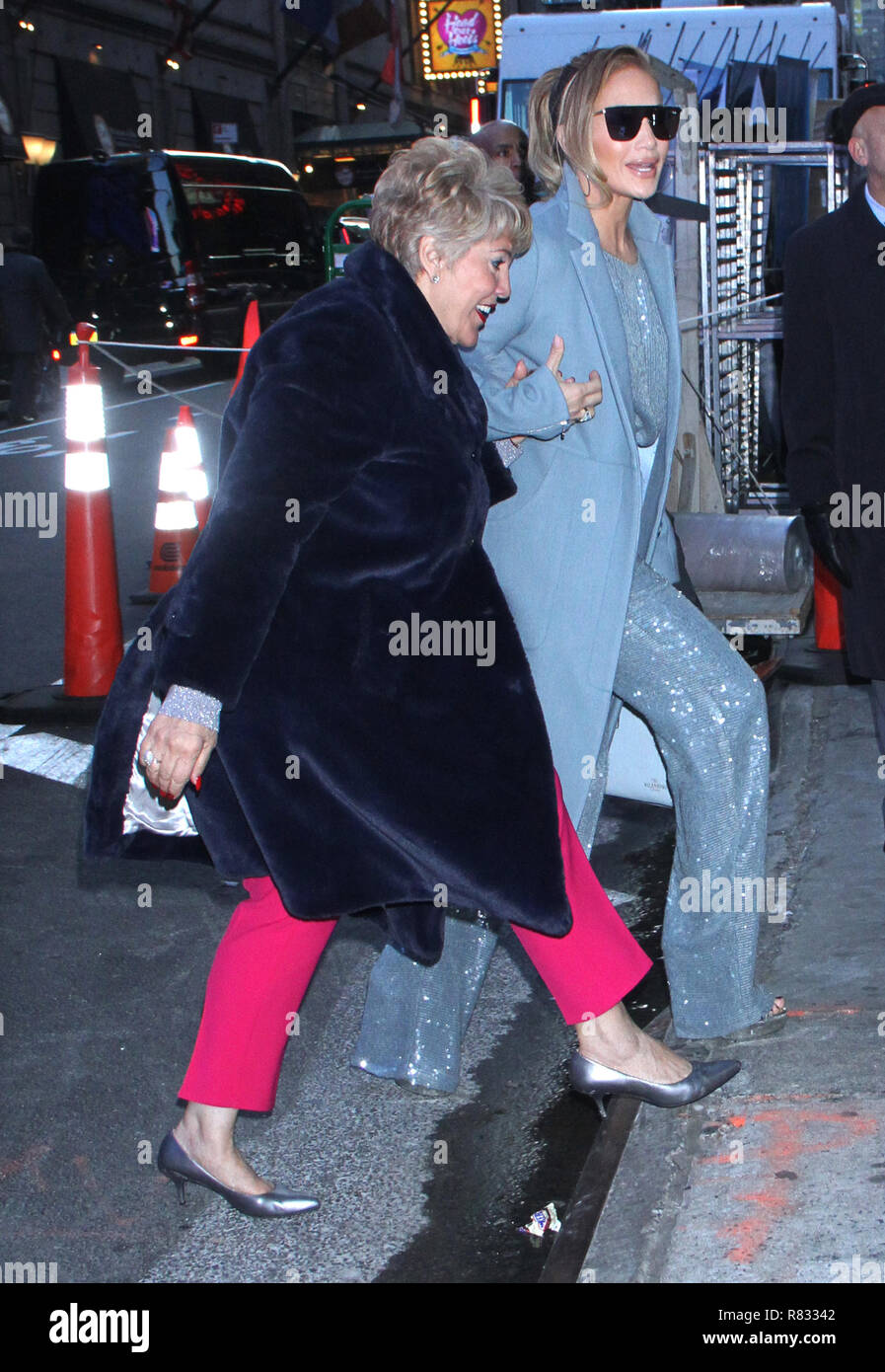 Jennifer lopez and guadalupe lopez -Fotos und -Bildmaterial in hoher ...