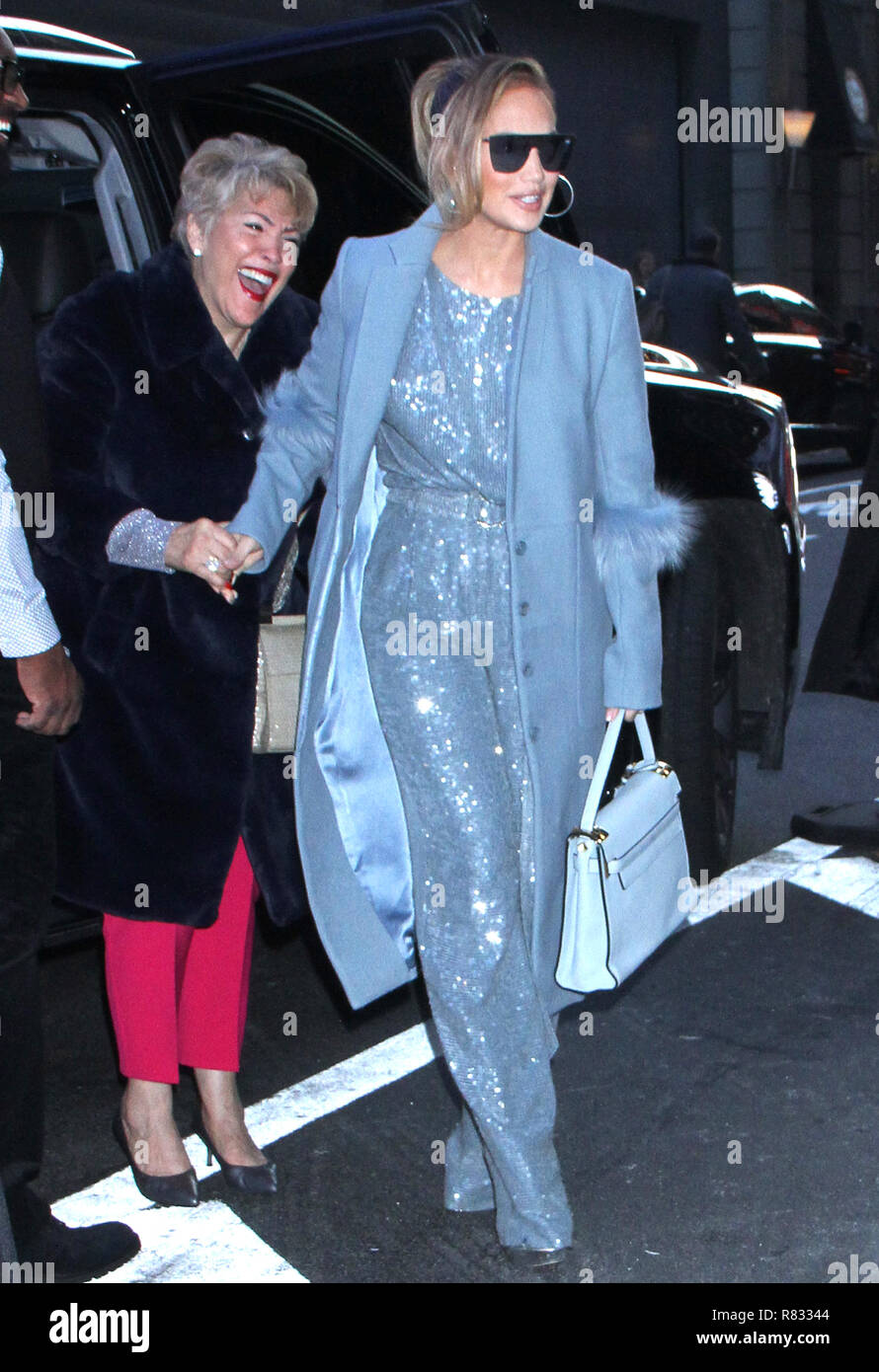 Jennifer lopez and guadalupe lopez -Fotos und -Bildmaterial in hoher ...