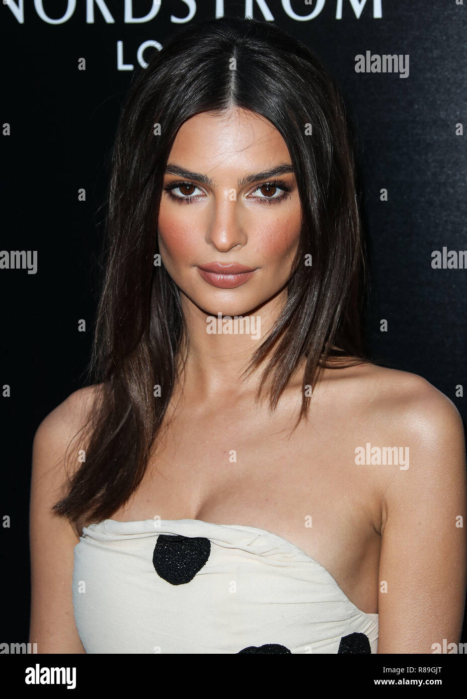 (DATEI) Emily Ratajkowski wurde bei Kavanaugh-Protesten verhaftet. Die ...