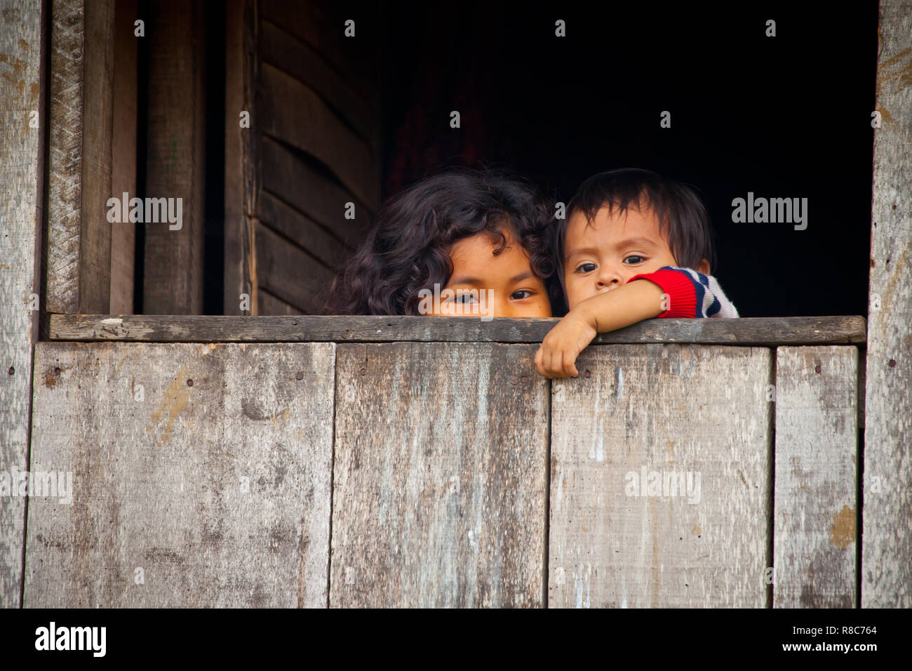 Kinder des amazonas -Fotos und -Bildmaterial in hoher Auflösung – Alamy