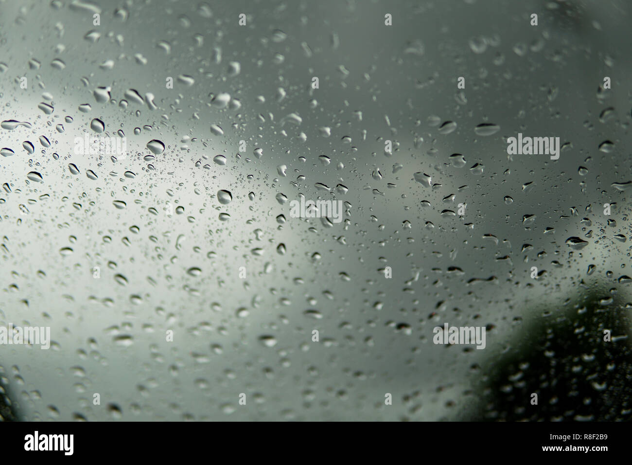 Rains drops -Fotos und -Bildmaterial in hoher Auflösung – Alamy