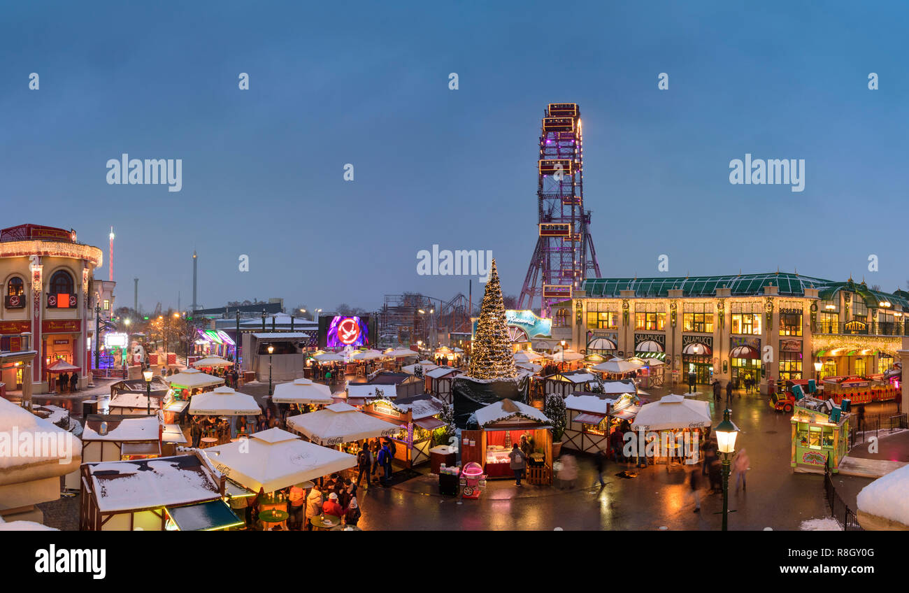 Wien, Wien: Riesenrad (Riesenrad Riesenrad) im Prater, Wintermarkt ...