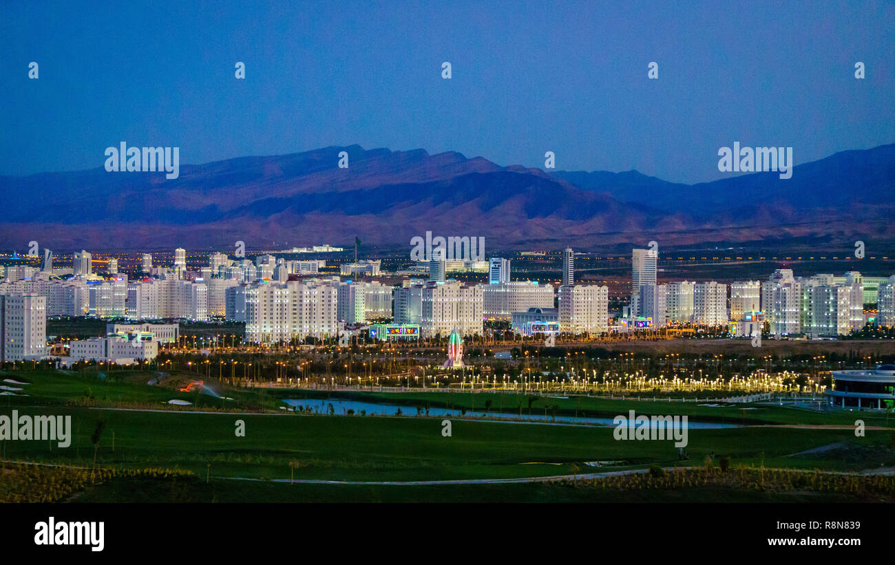 Ashgabat turkmenistan people -Fotos und -Bildmaterial in hoher ...