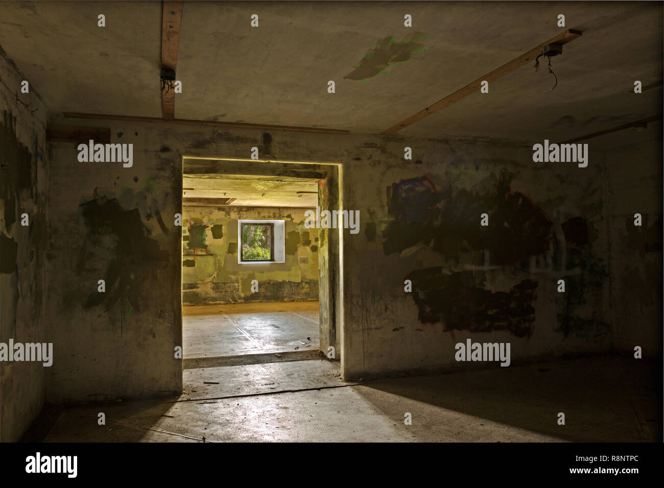 Eingang Eines Bunkers Stockfotos und -bilder Kaufen - Alamy