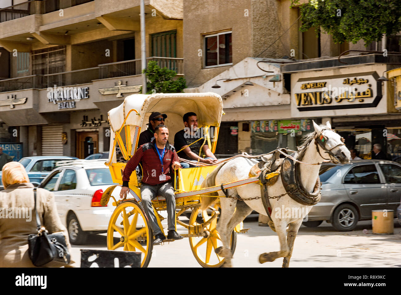 Taxi in cairo egypt -Fotos und -Bildmaterial in hoher Auflösung – Alamy