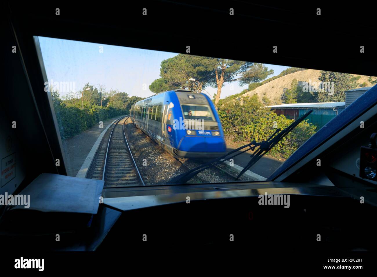 Le train blue der blaue zug -Fotos und -Bildmaterial in hoher Auflösung ...