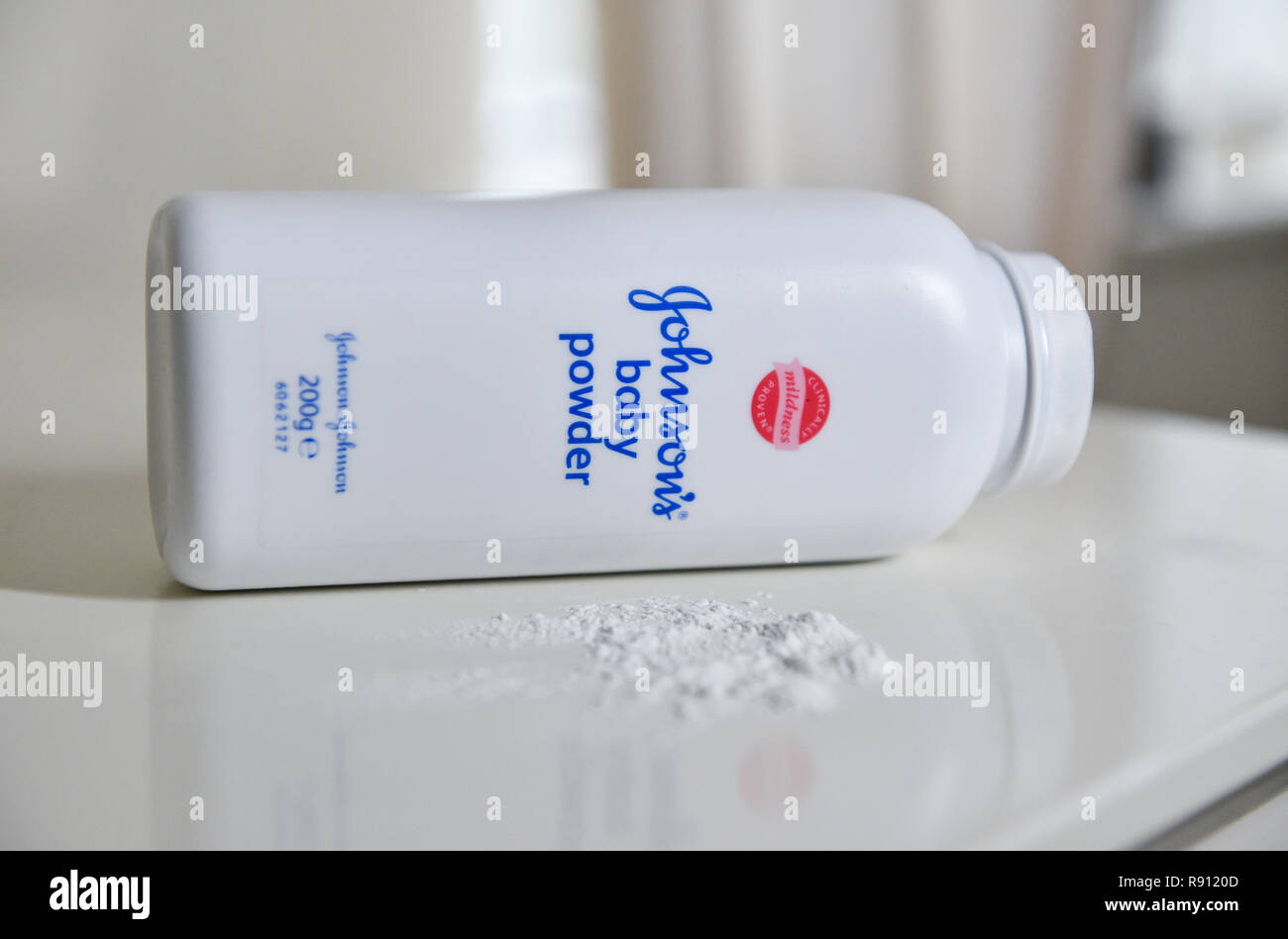 Johnsons Talkumpuder Stockfotos und -bilder Kaufen - Alamy