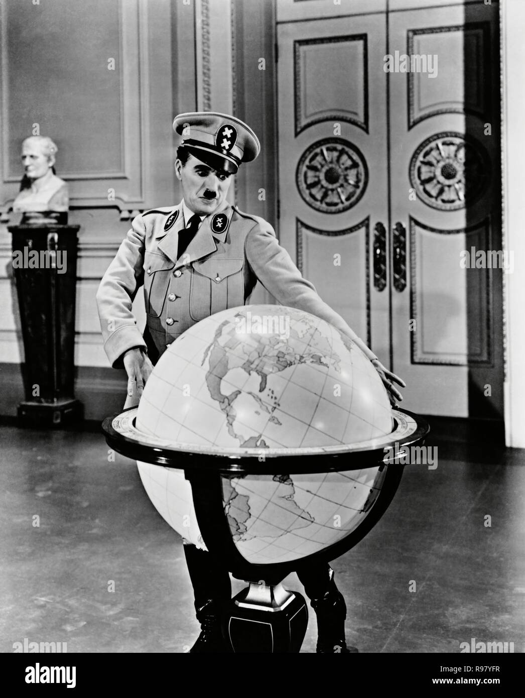 Original Film Titel: Der große Diktator. Englischer Titel: Der große Diktator. Jahr: 1940 ...