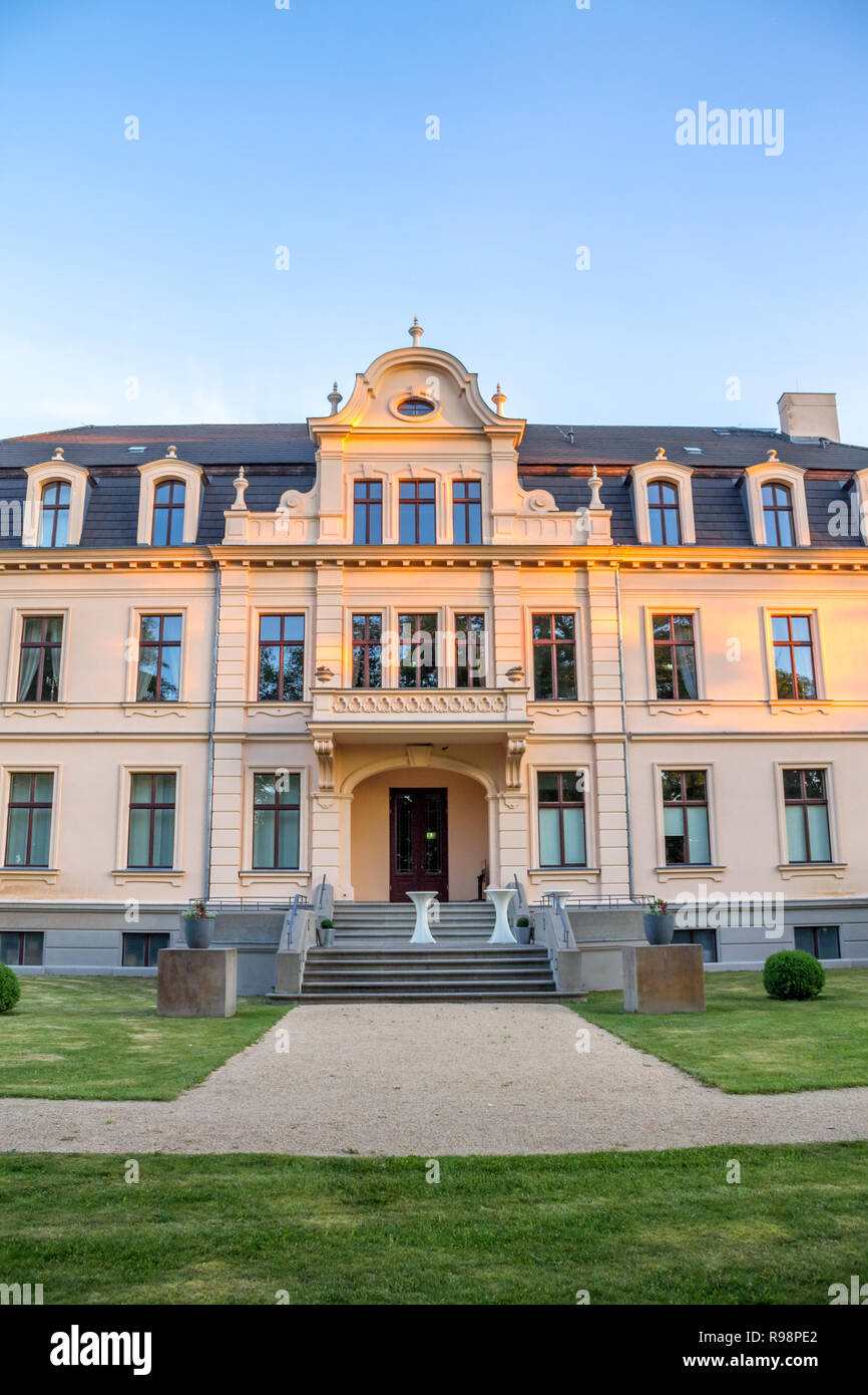 Schloss ribbeck -Fotos und -Bildmaterial in hoher Auflösung – Alamy