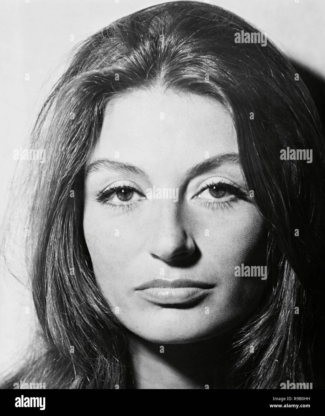 Anouk aimee justine anouk aimee -Fotos und -Bildmaterial in hoher ...