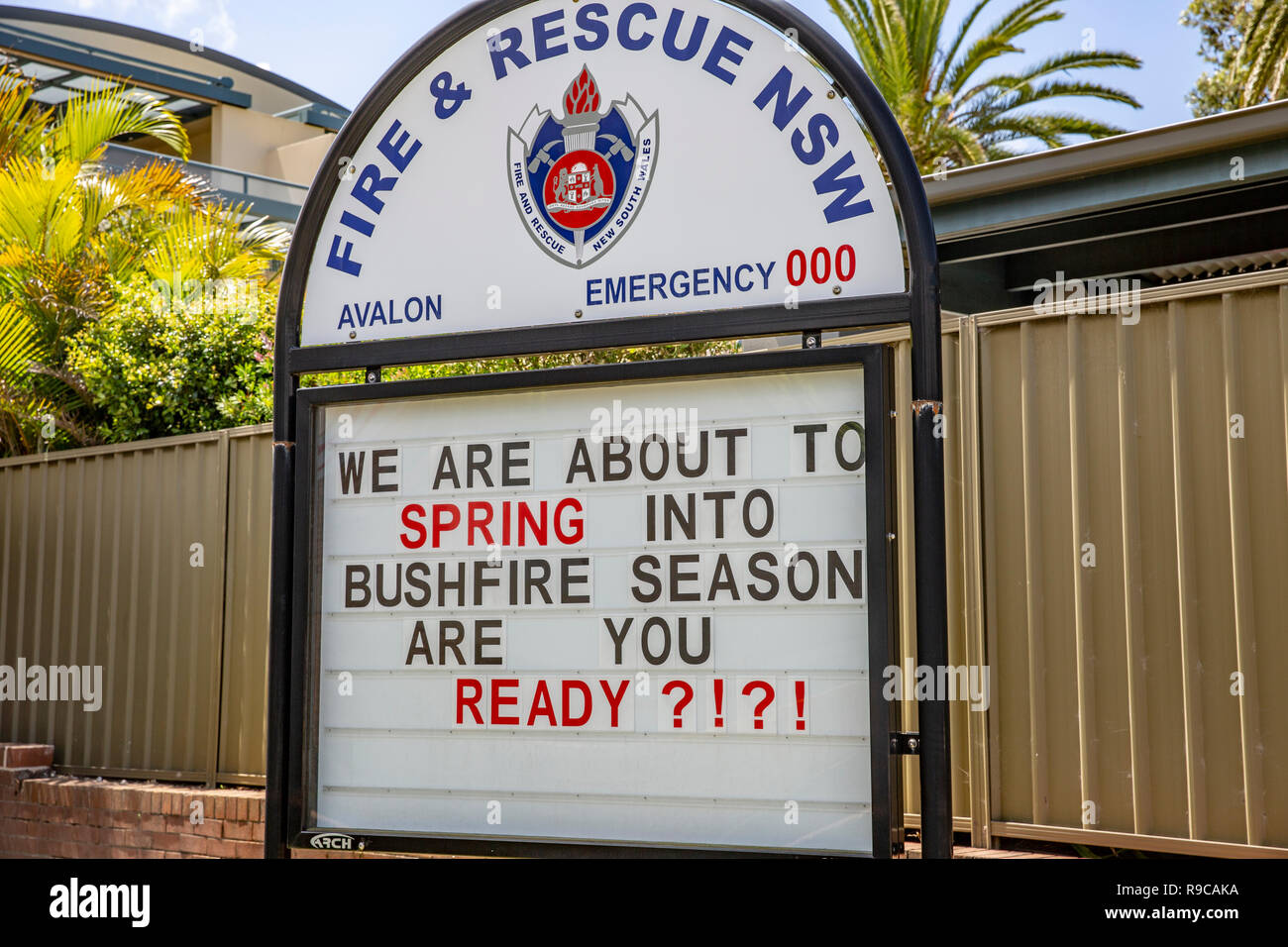 Fire Warning Sign Australia Stockfotos und -bilder Kaufen - Alamy