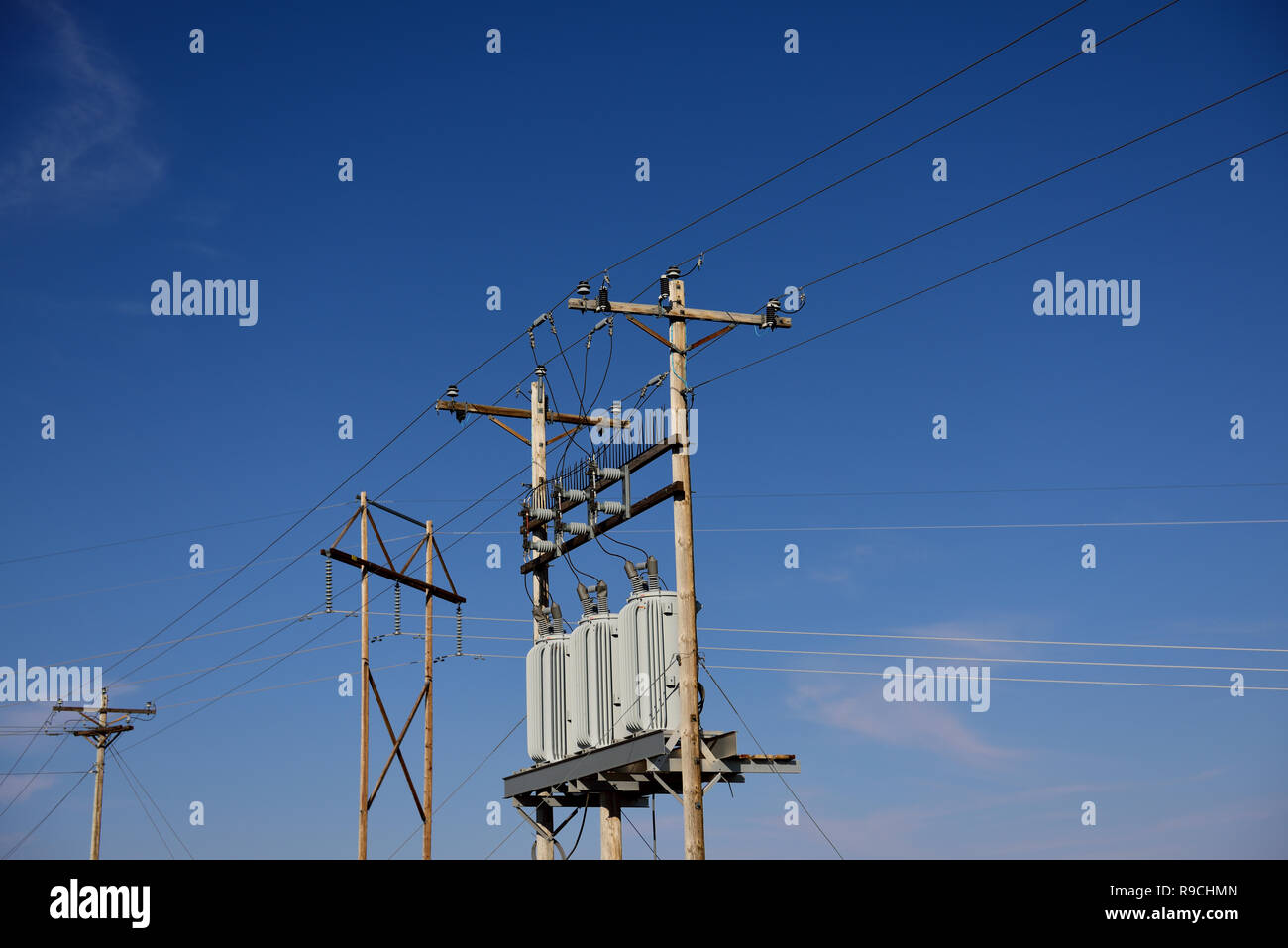 Electricity Pylon Transformers Power Stockfotos und -bilder Kaufen - Alamy