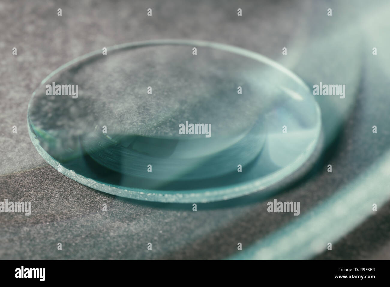 Glas lens -Fotos und -Bildmaterial in hoher Auflösung – Alamy