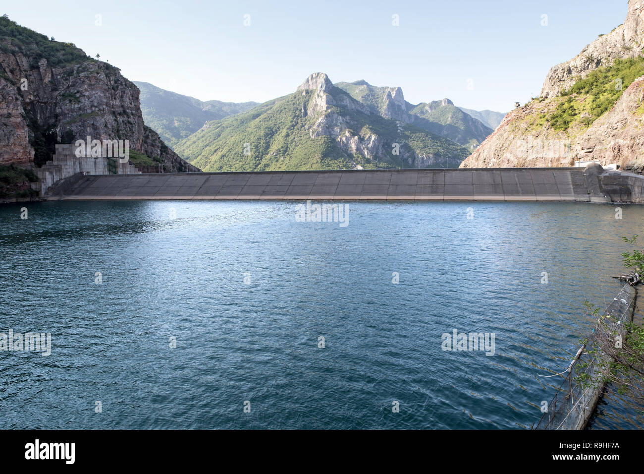 Koman see -Fotos und -Bildmaterial in hoher Auflösung – Alamy