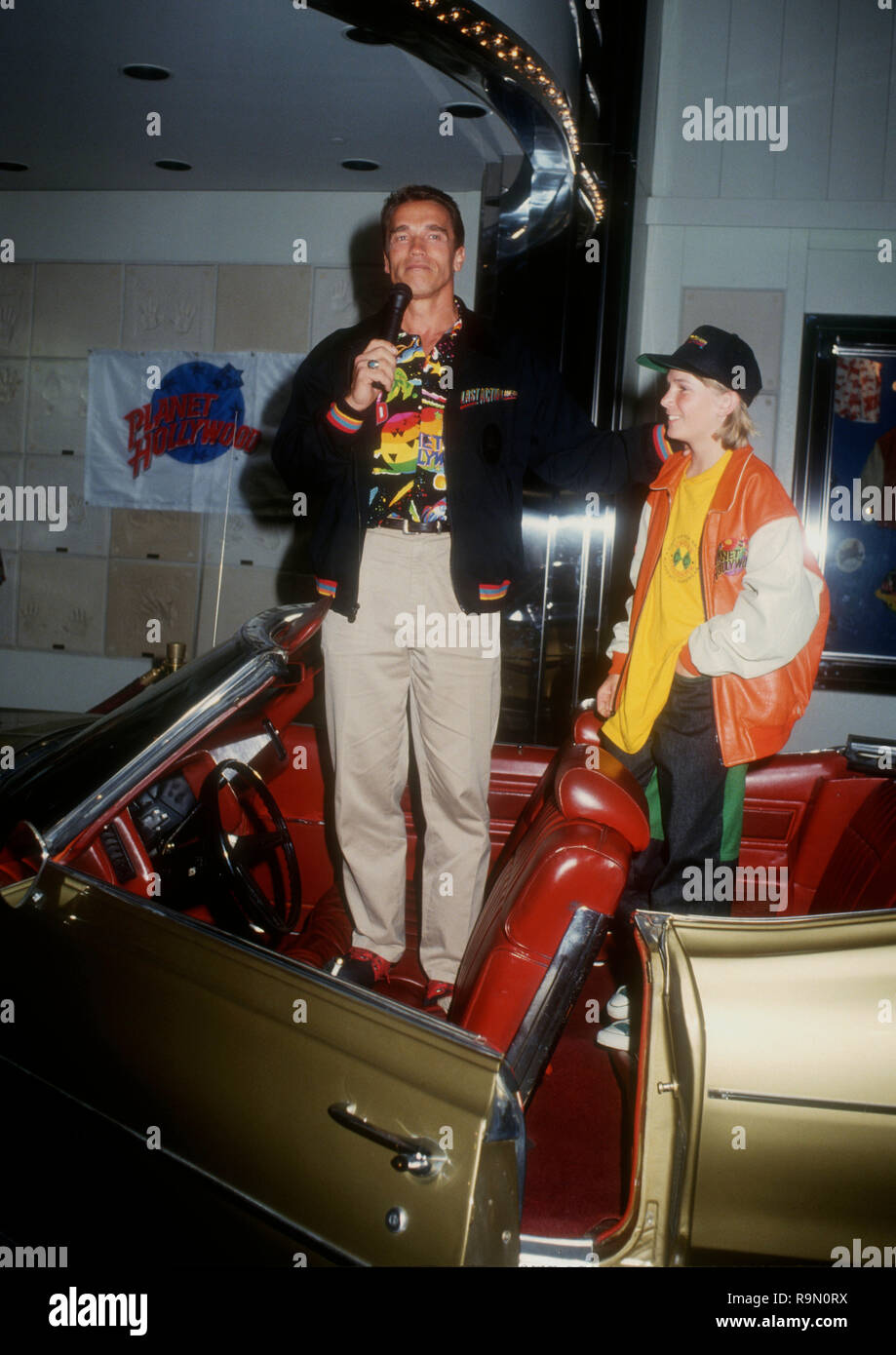 Letzter actionheld 1993 austin obrien -Fotos und -Bildmaterial in hoher ...