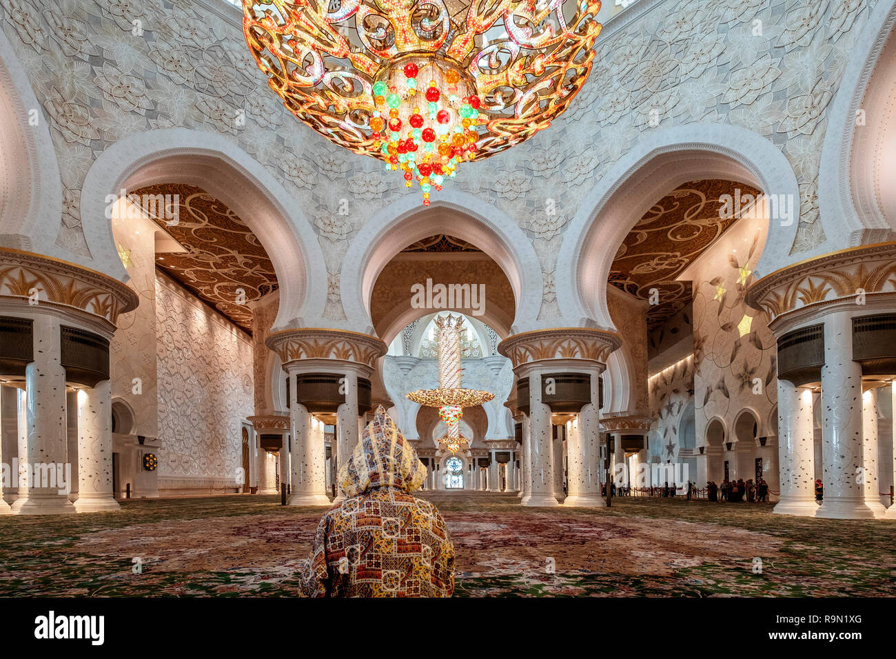 Innen shaikh zayed moschee abu dhabi -Fotos und -Bildmaterial in hoher ...