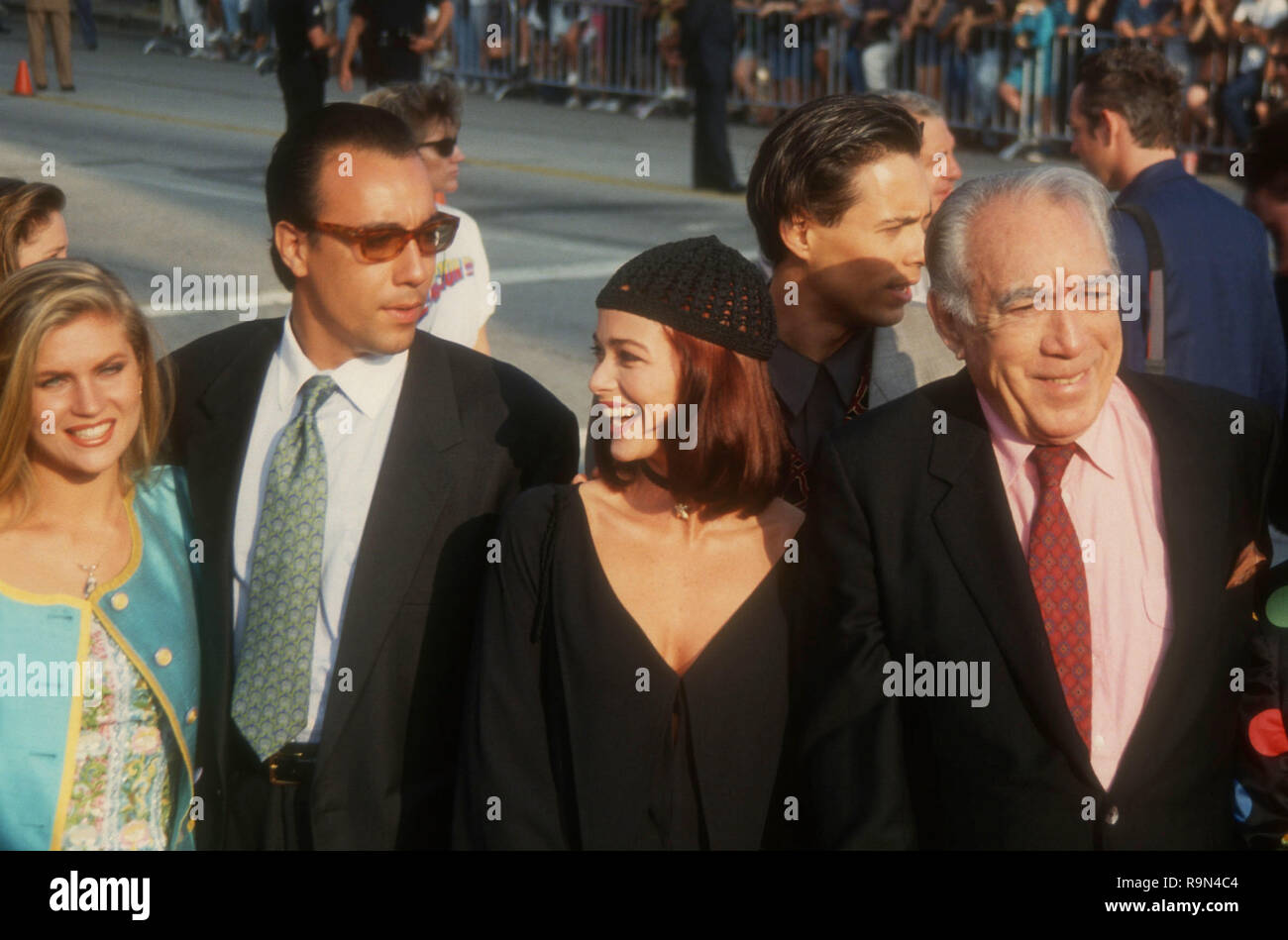 WESTWOOD, CA - 13. Juni: Giovanna Cicutto, Ehemann Bildhauer Lorenzo ...