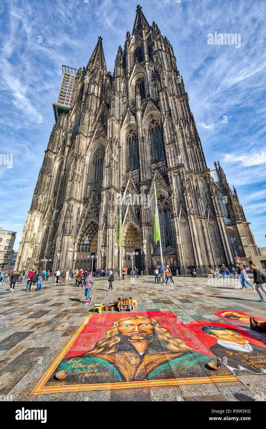Künstler köln dom -Fotos und -Bildmaterial in hoher Auflösung – Alamy