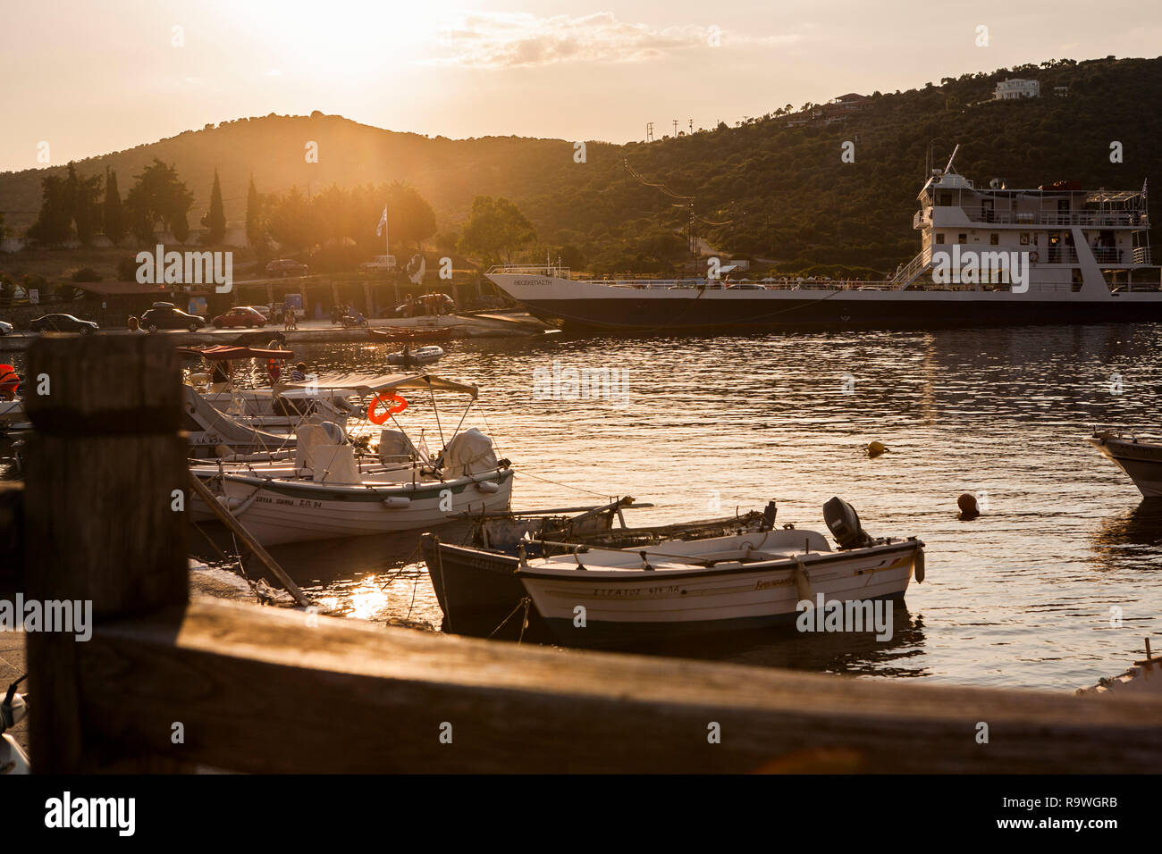 Amouliani insel -Fotos und -Bildmaterial in hoher Auflösung – Alamy