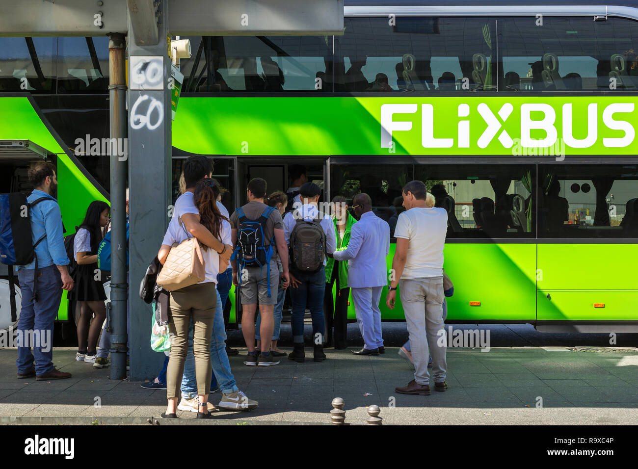 Flixbus berlin -Fotos und -Bildmaterial in hoher Auflösung – Alamy