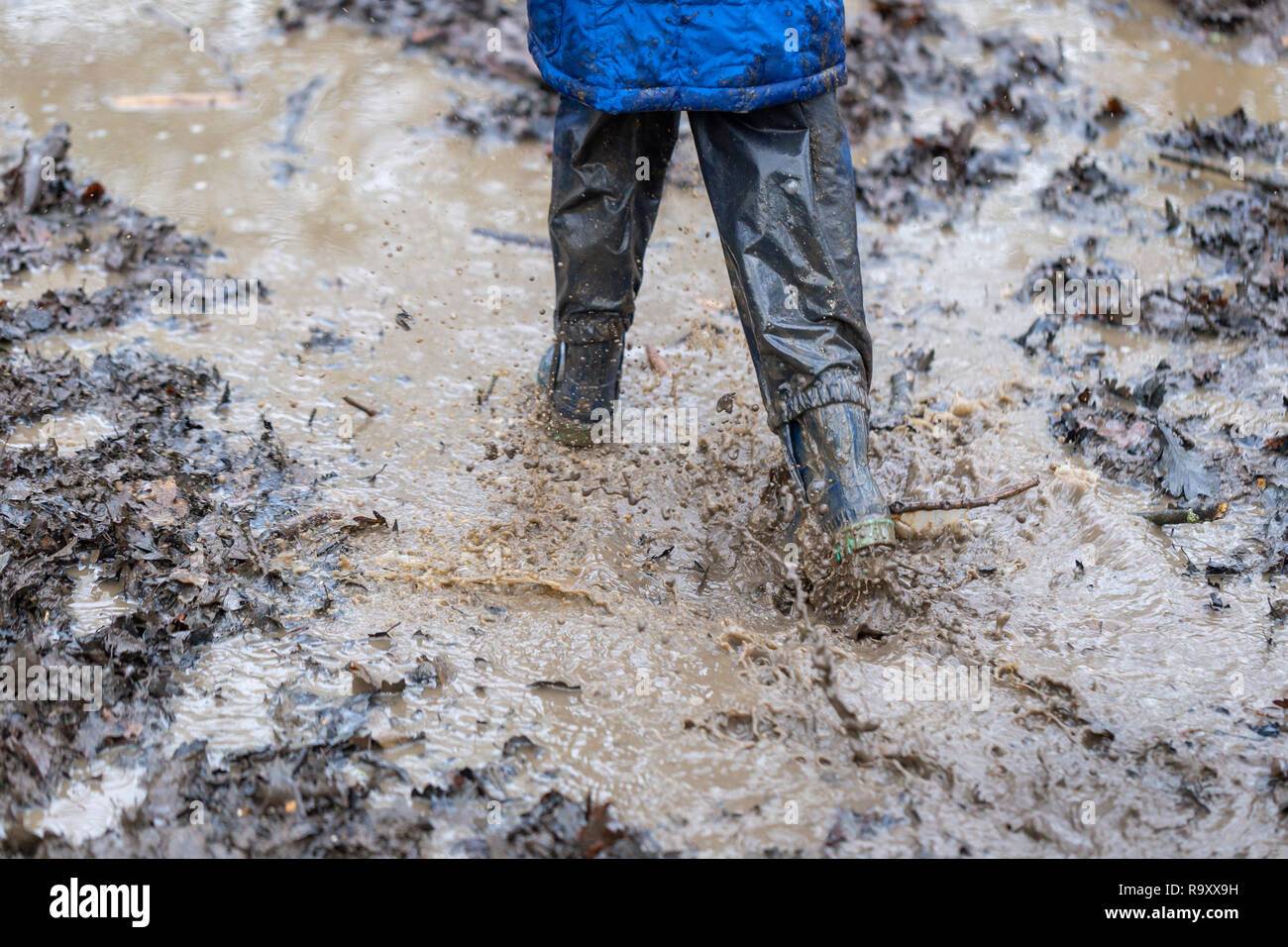 Muddy Water Pool Stockfotos und -bilder Kaufen - Alamy