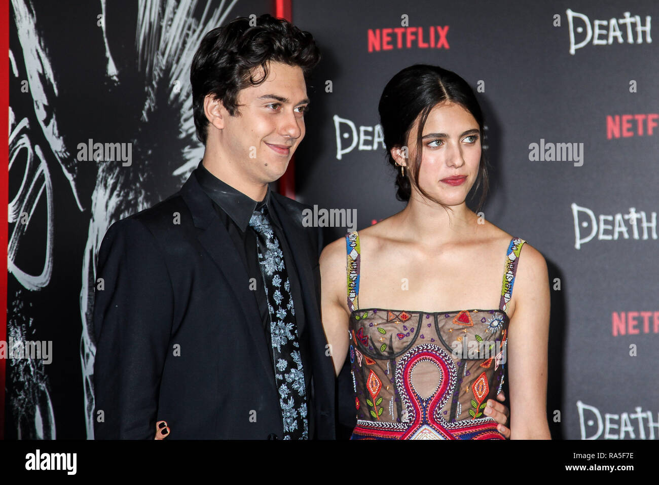 NEW YORK, NY - AUGUST 17: Schauspieler Nat Wolff und Schauspielerin ...