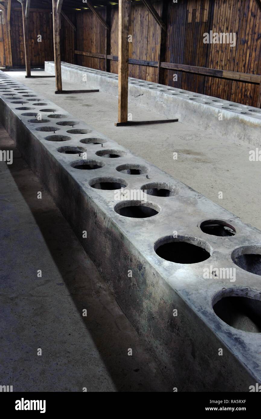 Old Latrine Stockfotos und -bilder Kaufen - Alamy