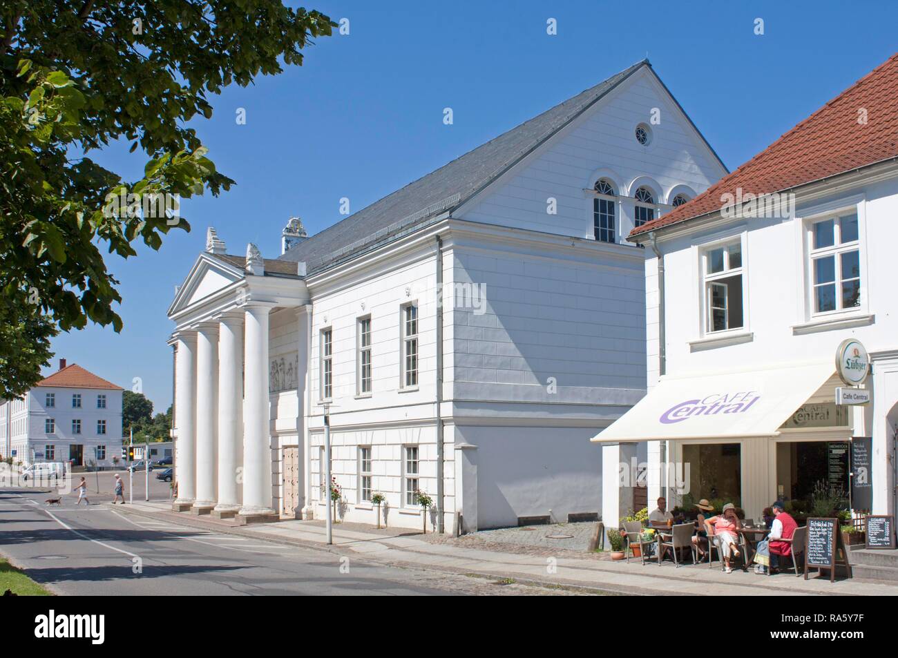 Germany putbus ruegen island theatre -Fotos und -Bildmaterial in hoher ...
