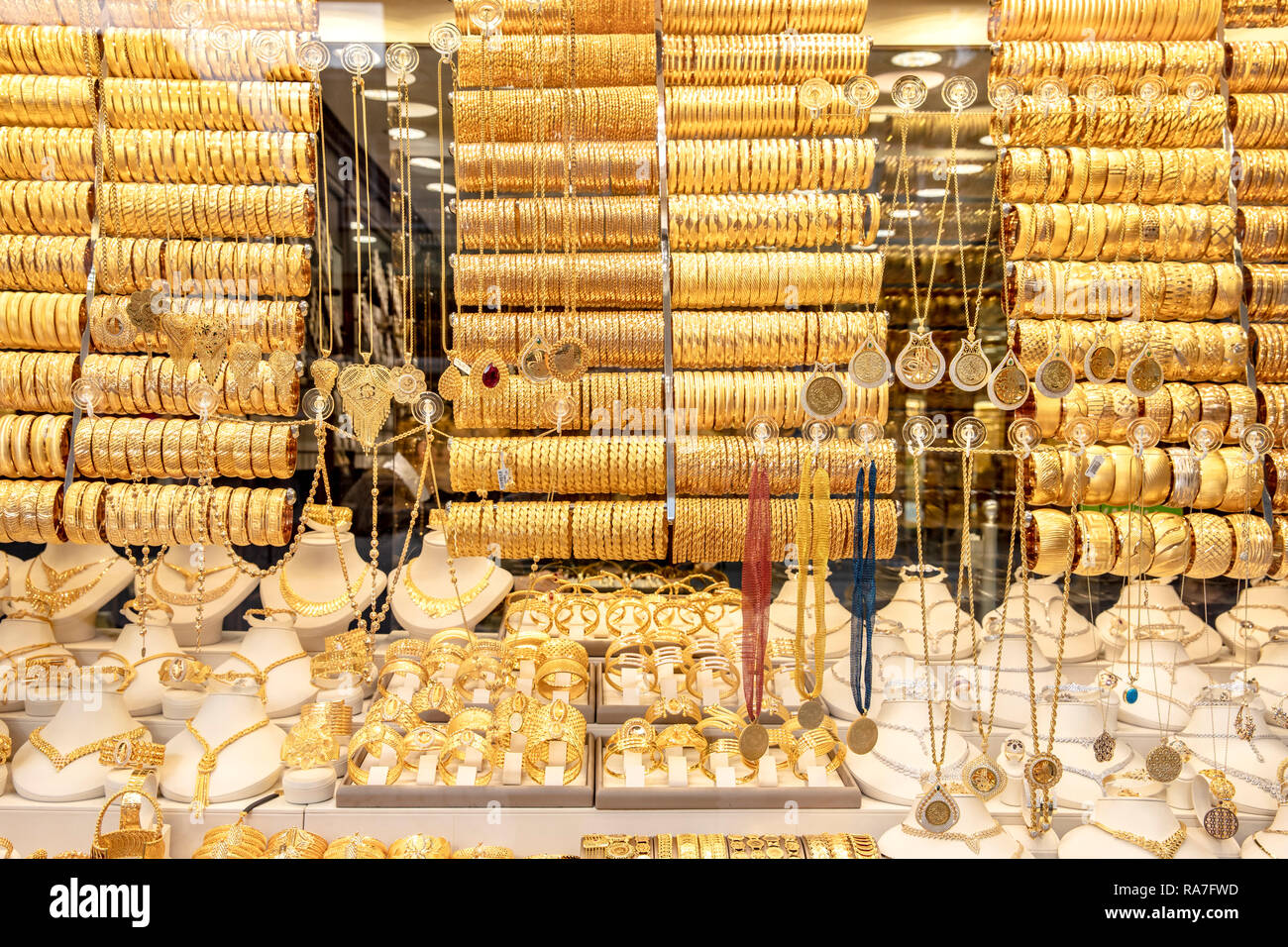 Market turkey jewellery -Fotos und -Bildmaterial in hoher Auflösung – Alamy