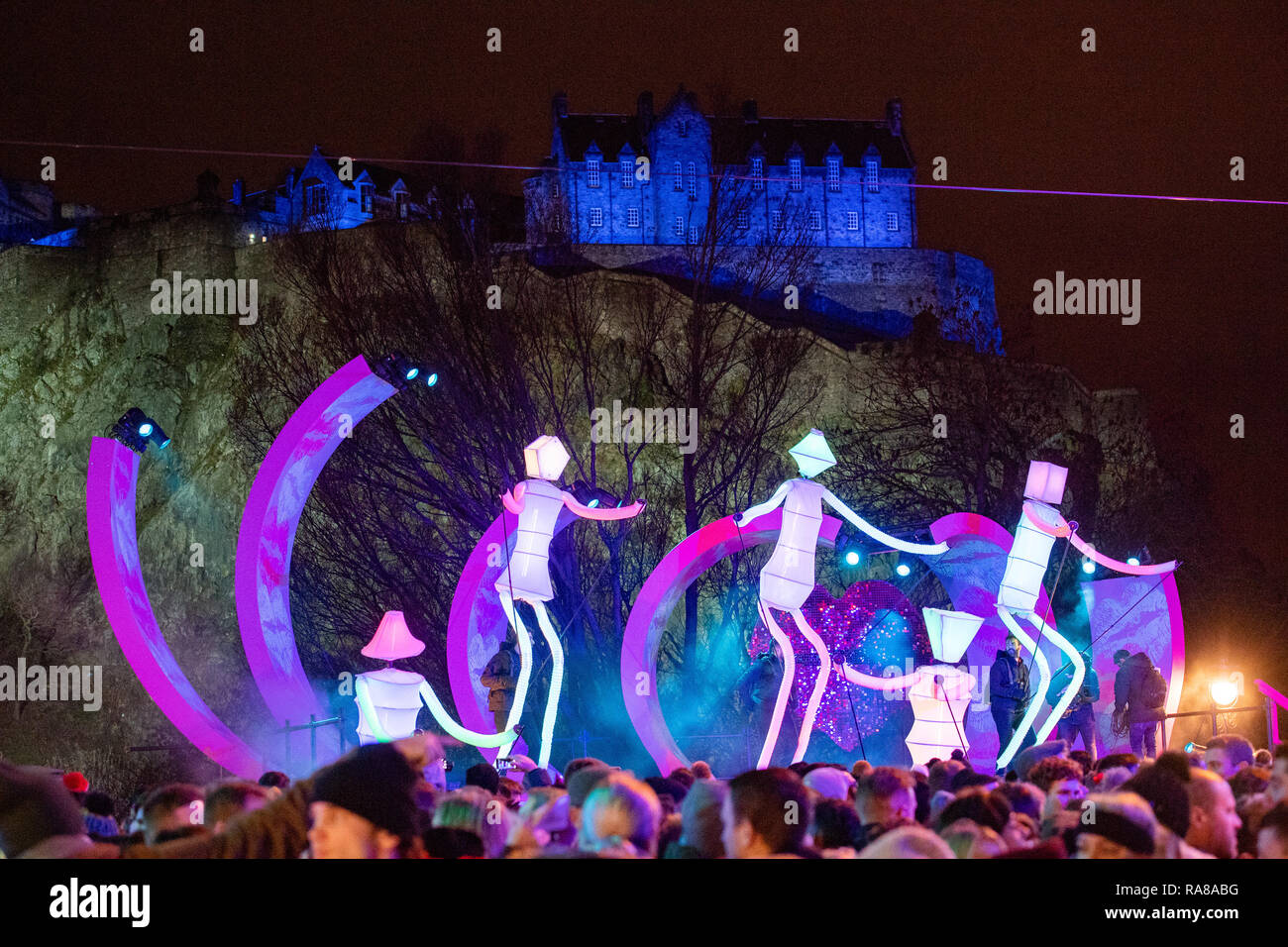 Hogmanay straßenfest -Fotos und -Bildmaterial in hoher Auflösung – Alamy