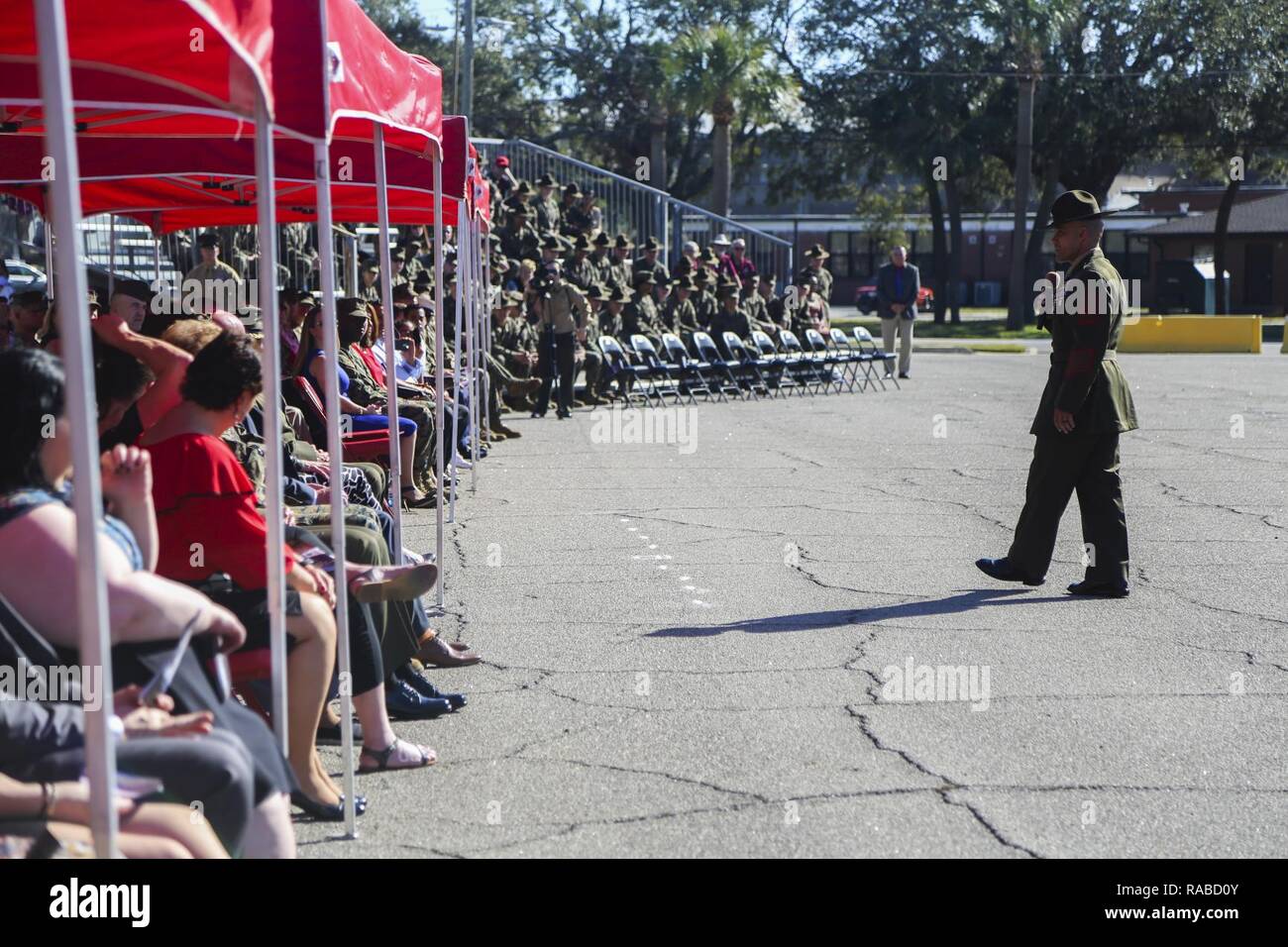 Uns marine corps sgt maj rafael rodriguez -Fotos und -Bildmaterial in ...
