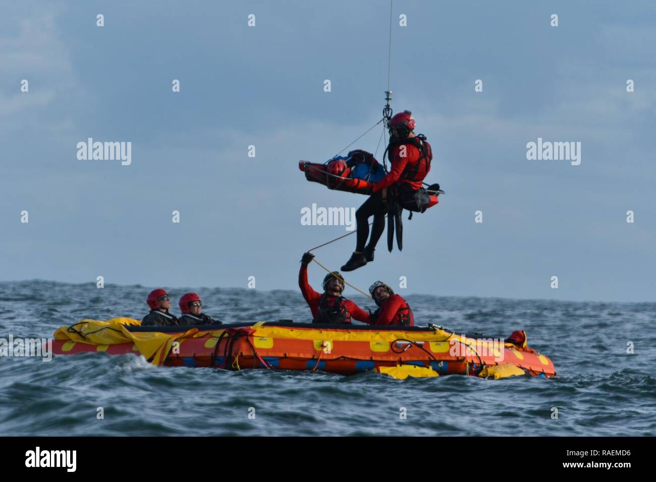 Personal von der 45th Operations, Distanz 3 simulieren, Astronaut ...