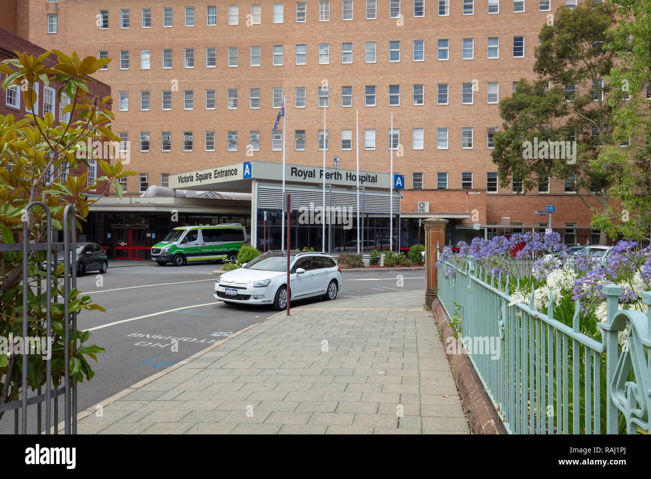 Eingang perth krankenhaus -Fotos und -Bildmaterial in hoher Auflösung ...