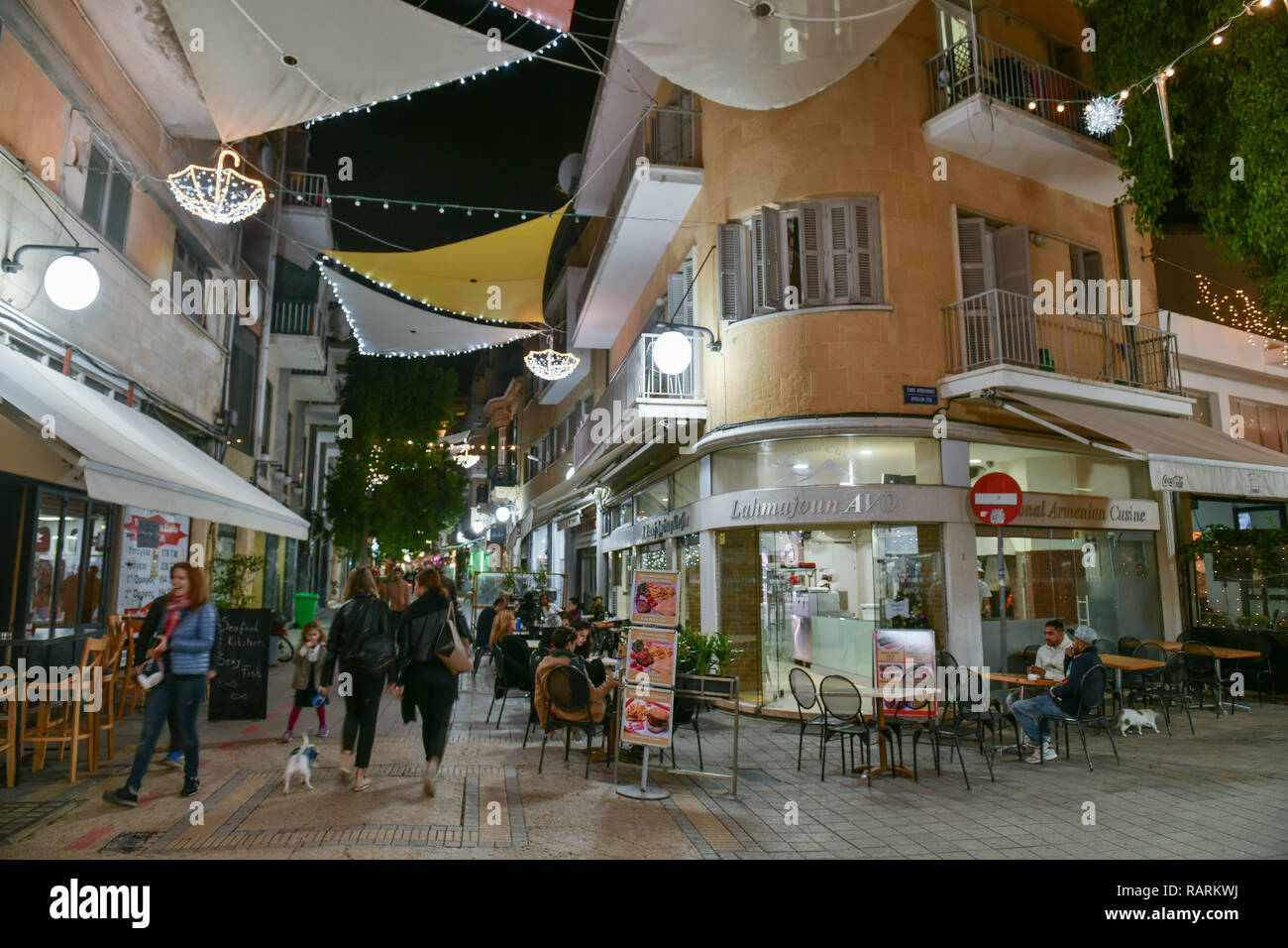 Nicosia Cyprus Ledra Street Shopping Stockfotos und -bilder Kaufen - Alamy