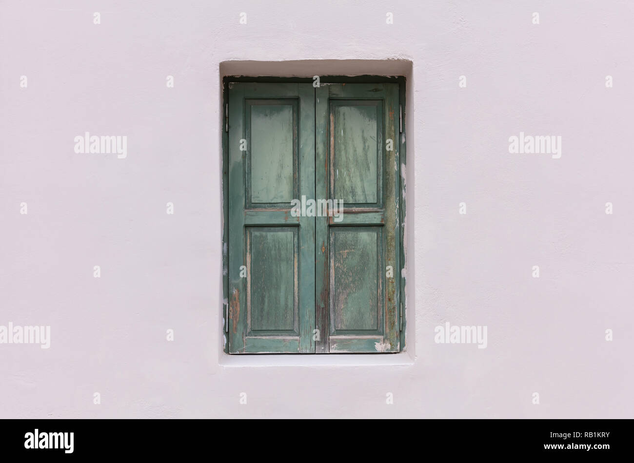 Holz haus detail fassade -Fotos und -Bildmaterial in hoher Auflösung – Alamy