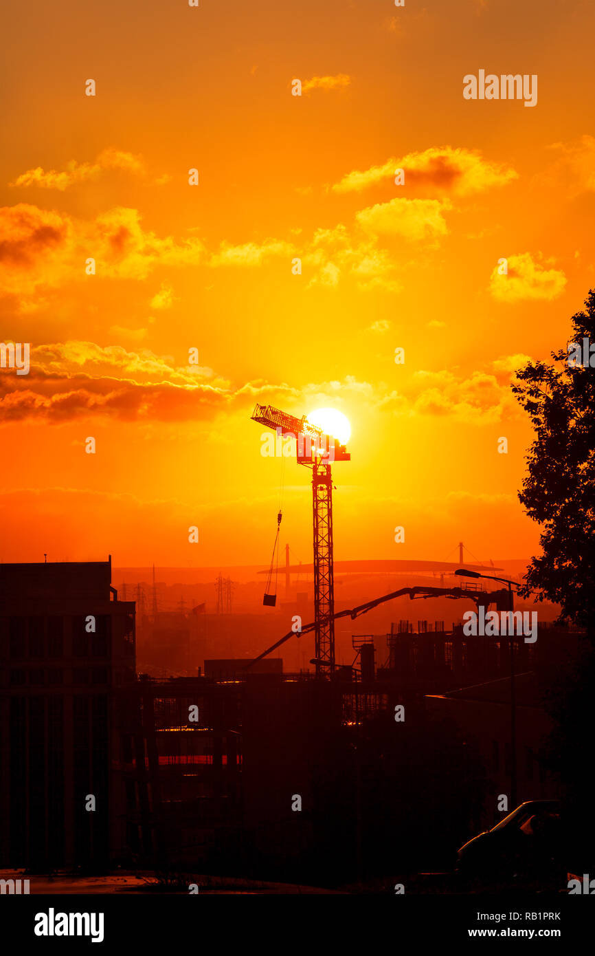 Maschine sonnenaufgang -Fotos und -Bildmaterial in hoher Auflösung – Alamy