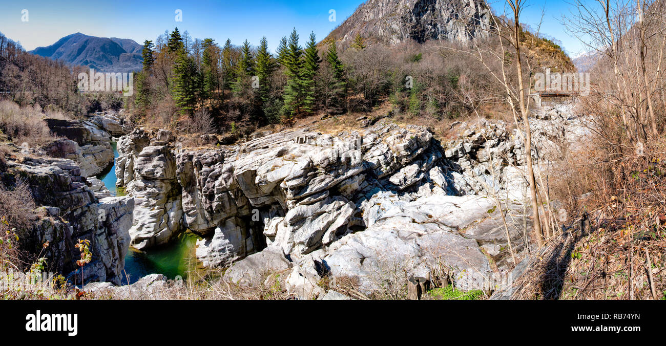 Ponte brolla -Fotos und -Bildmaterial in hoher Auflösung – Alamy