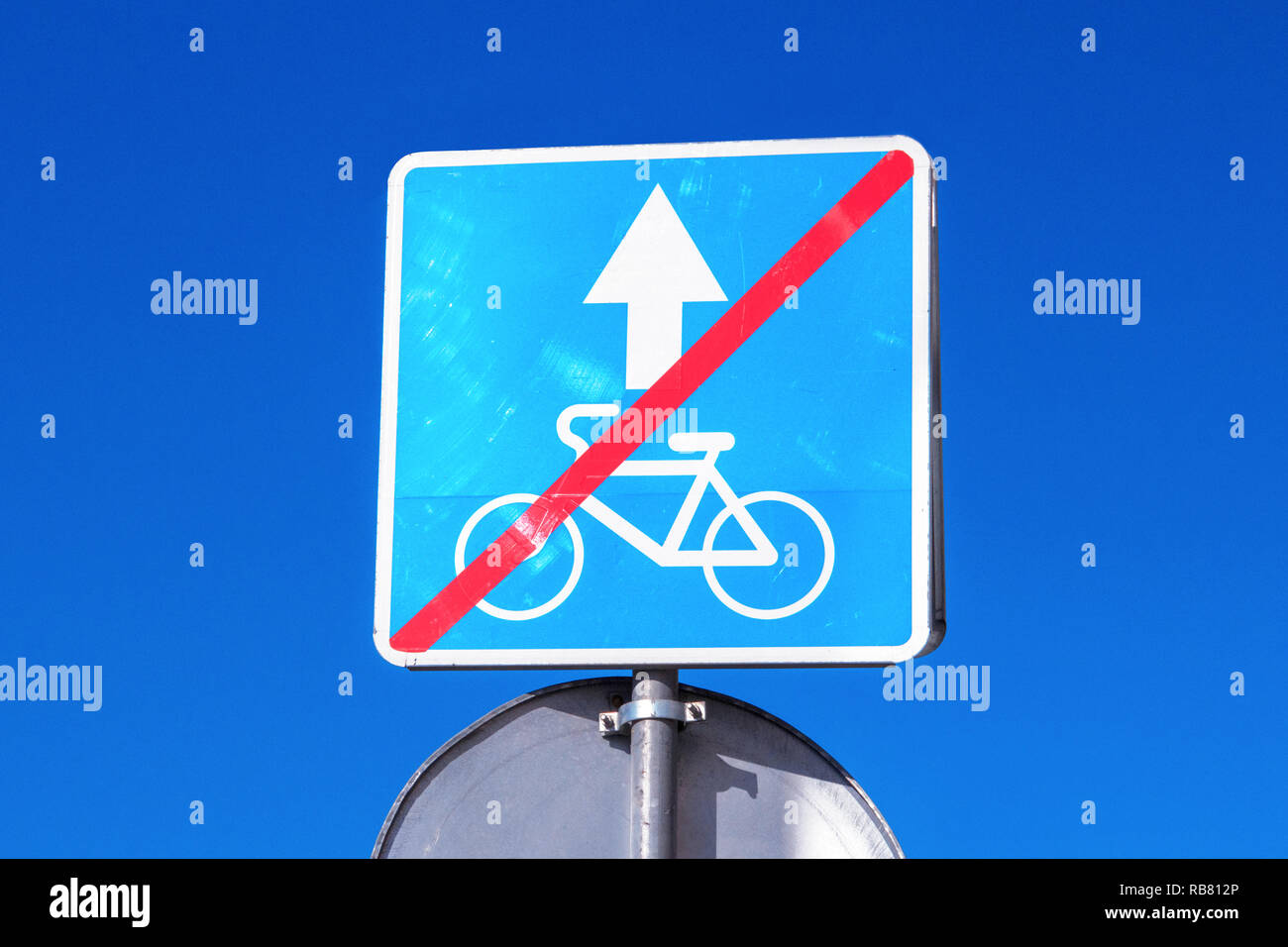 Reiten erlaubt -Fotos und -Bildmaterial in hoher Auflösung – Alamy