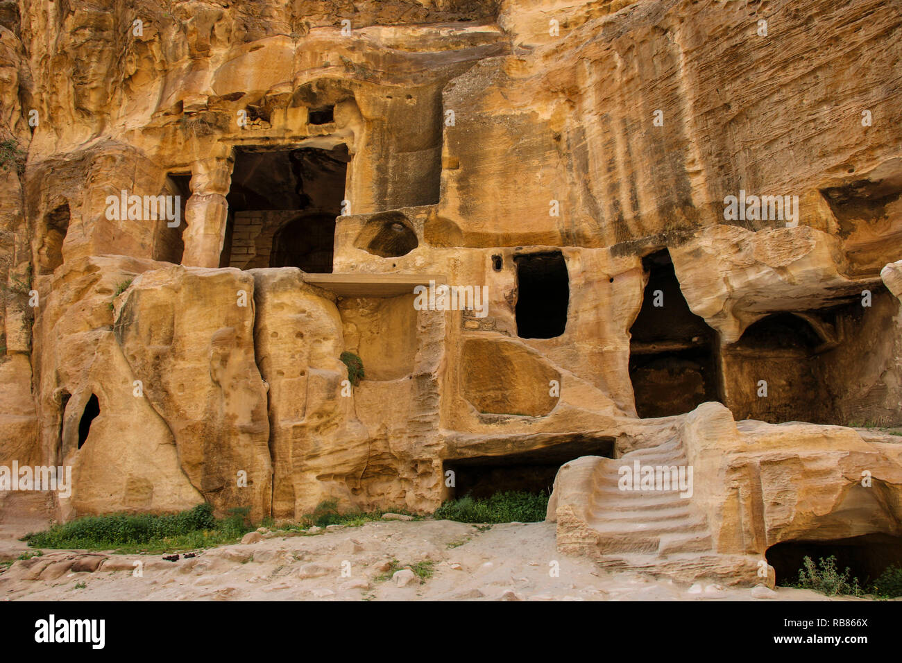 Little Petra Siq in al-Barid, Wadi Musa, Jordanien. Das ...