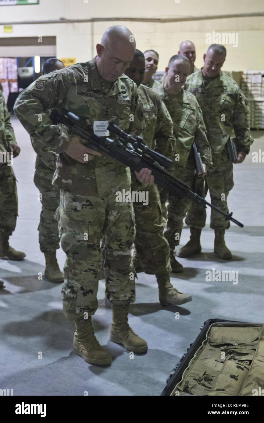 M14 battle enhanced rifle -Fotos und -Bildmaterial in hoher Auflösung – Alamy