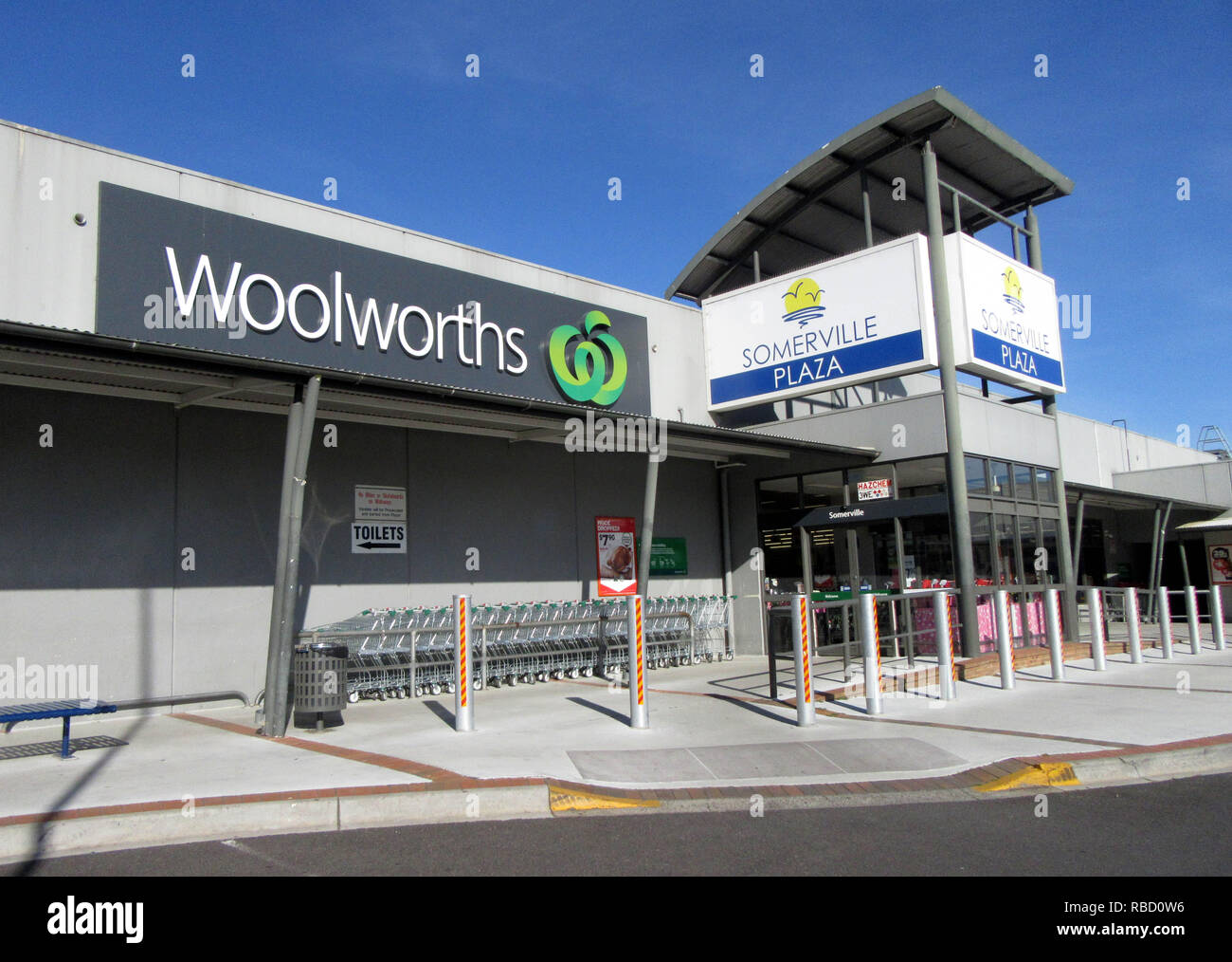 Woolworths logo -Fotos und -Bildmaterial in hoher Auflösung – Alamy