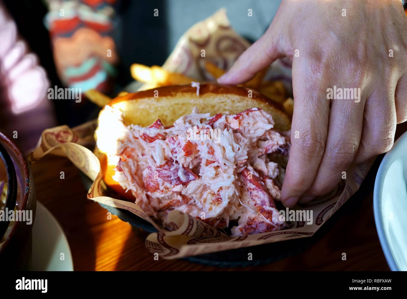 Pommes frites und mayo -Fotos und -Bildmaterial in hoher Auflösung – Alamy