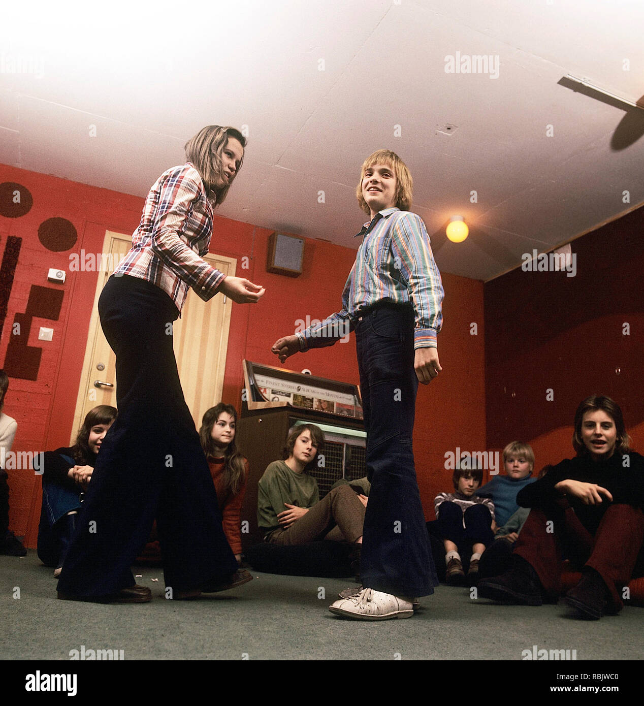 Schwarze teenager 1970er -Fotos und -Bildmaterial in hoher Auflösung ...